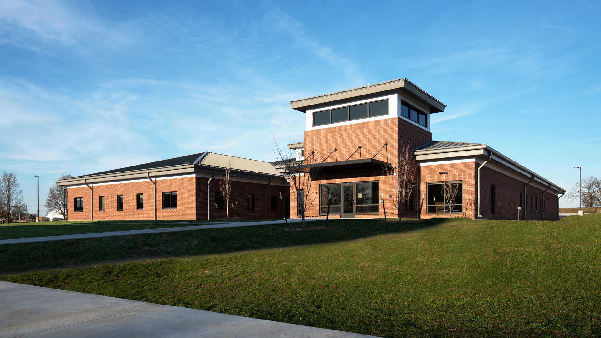 FLW Blood Processing Center - Energy efficient facility - Garver